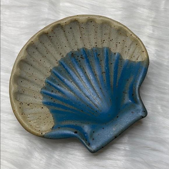 Leon Kula | Accents | Rare Leon Kula Signed Pottery Scallop Shell Dish ...
